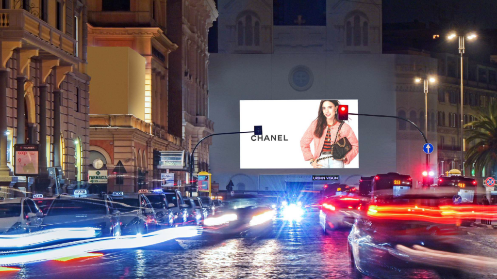 Digital billboards in Italy to quickly fall in love with - Blindspot