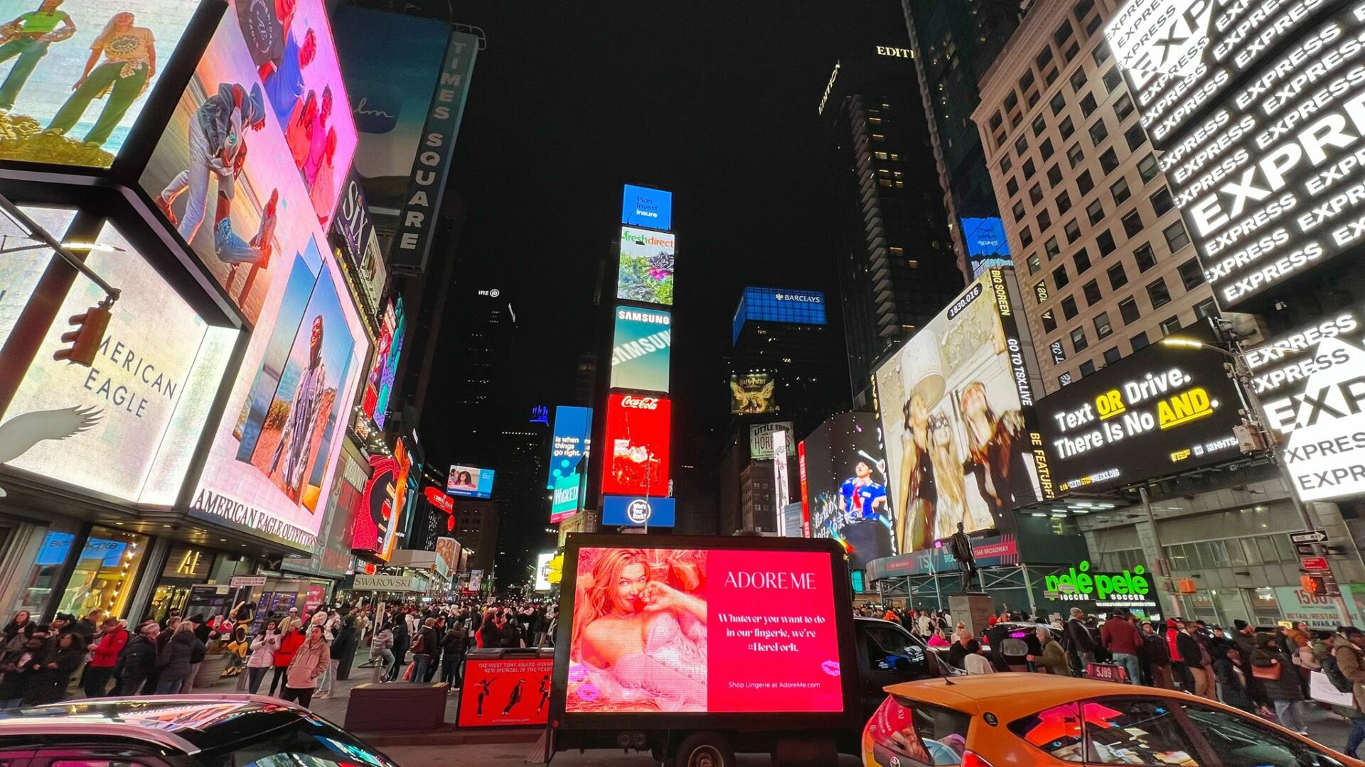 [Case Study] Adore Me's contextual DOOH campaign